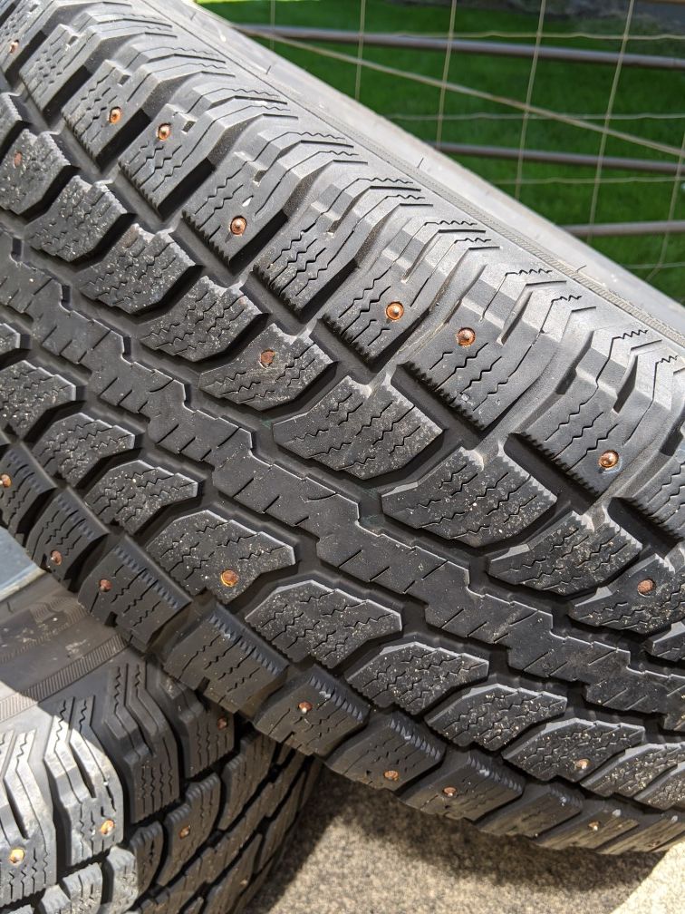 Set of 4 Dean Wintercat Radial SST Mud and Snow Studded Tires WITH ...