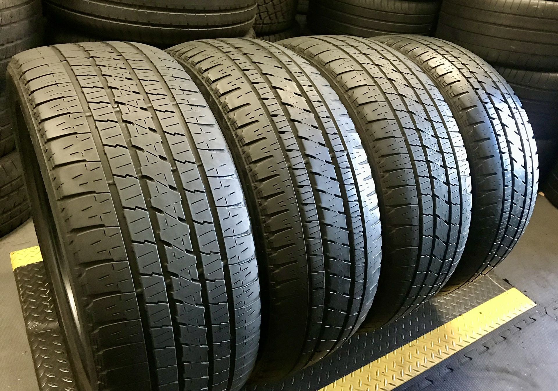 285 45 22 Bridgestone DUELER H/L ALENZA 285/45/22 Used Tires 285/45R22 ...