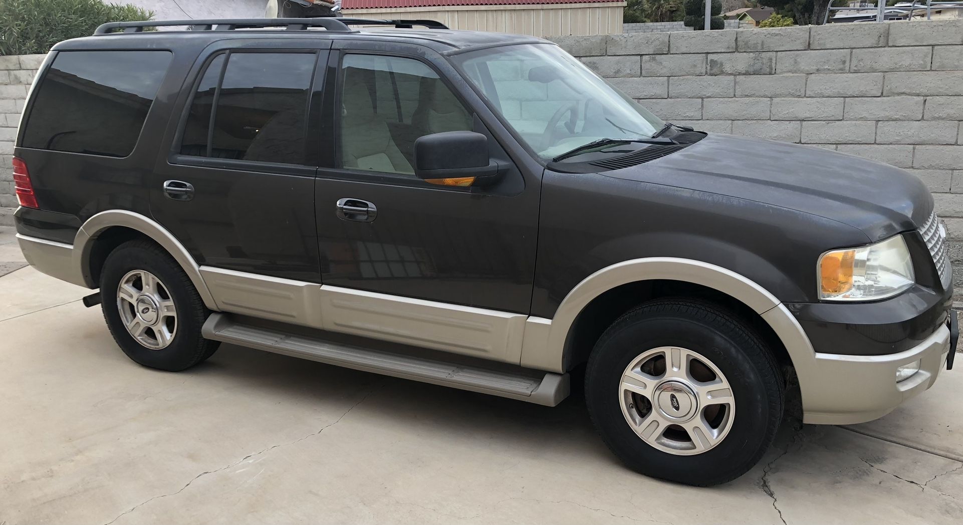 2005 Ford Expedition for Sale in Las Vegas, NV - OfferUp