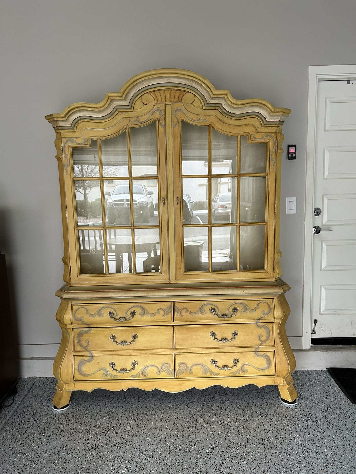 Drexel Heritage Curio Cabinet | Cabinets Matttroy