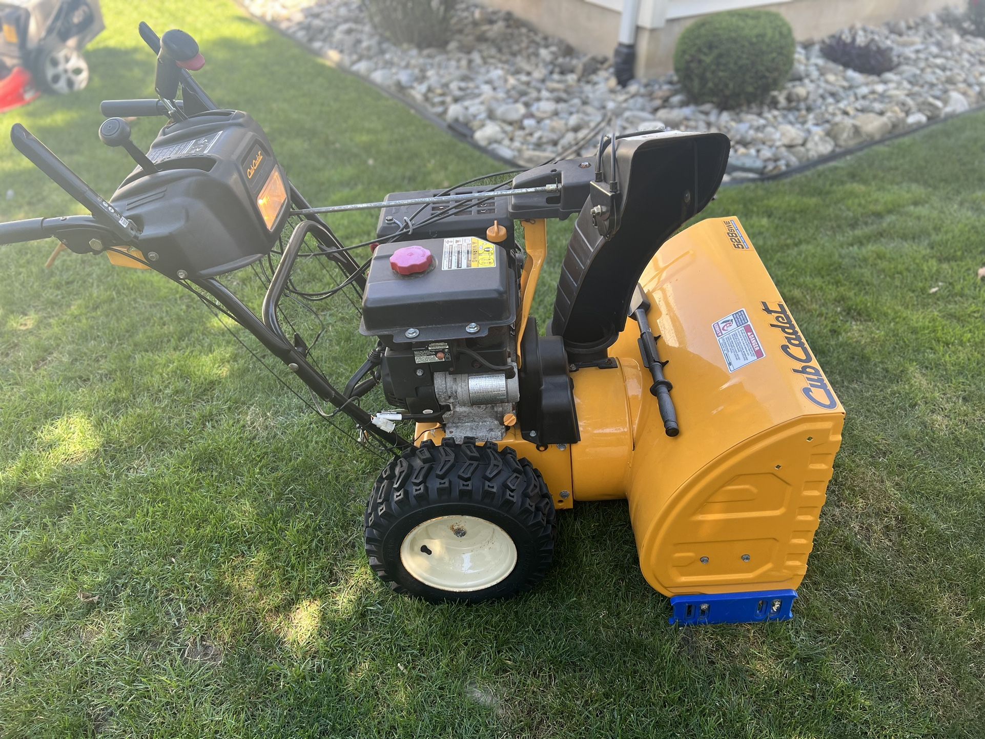 Cub Cadet Snow Blower for Sale in Bayville, NJ - OfferUp