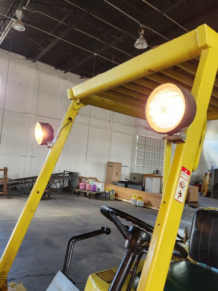 Mitsubishi FGC25 - Forklift for Sale in Hialeah, FL - OfferUp