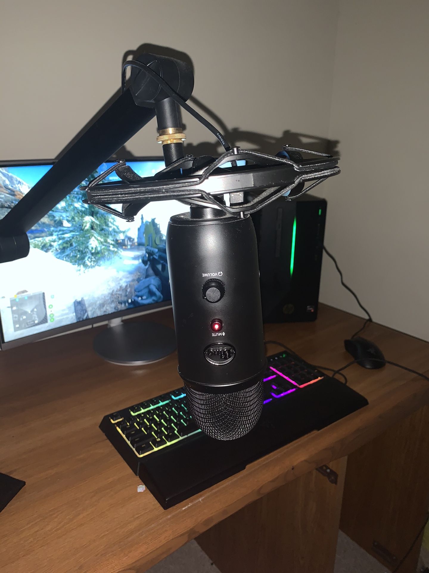 Gaming Setup! Ryzen 7, Yeti caster, Curved monitor for Sale in Denver ...