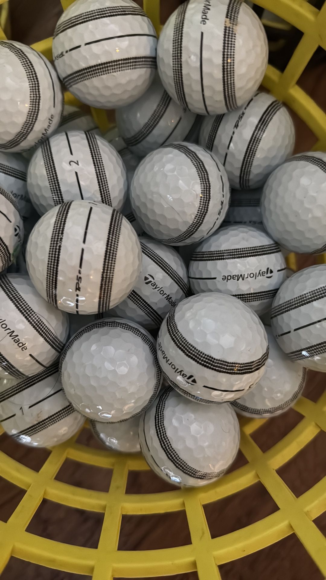 50 Taylormade Striped TP5 Golf Balls for Sale in Houston, TX - OfferUp