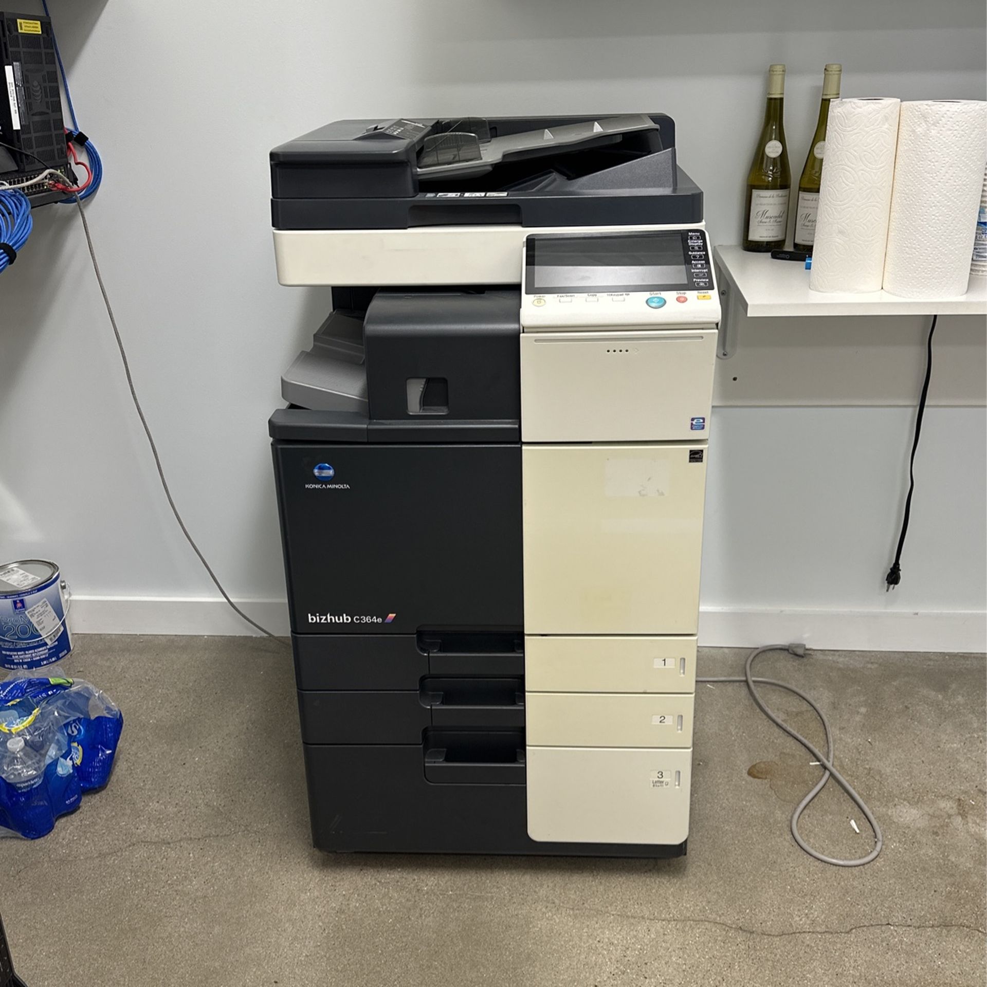 Konica Copier Scanner Printer Bizhub C364e for Sale in Los Angeles, CA - OfferUp