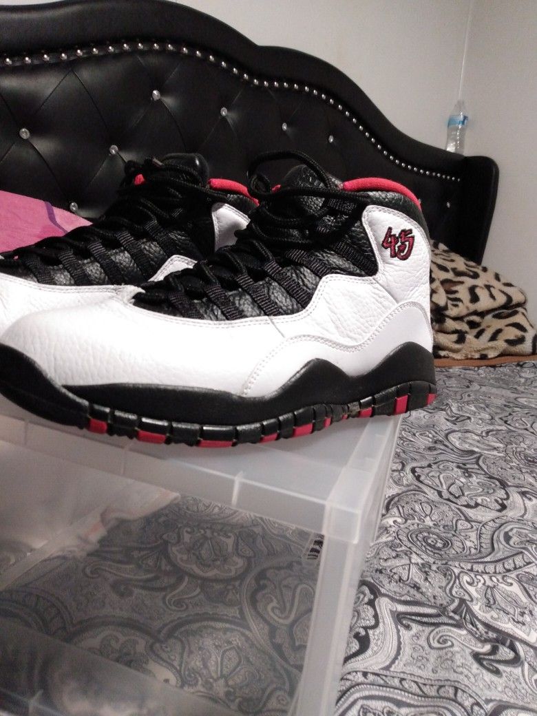 Black And Red 10s