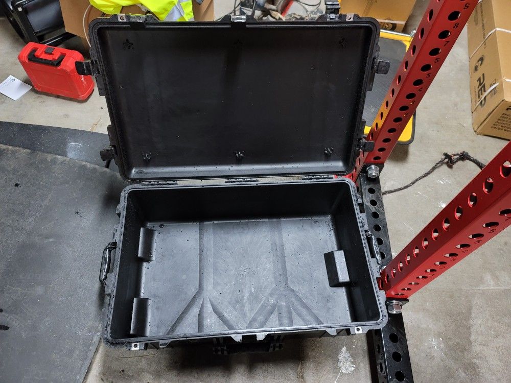 Pelican 1650 Protector Case for Sale in Crystal City, CA - OfferUp