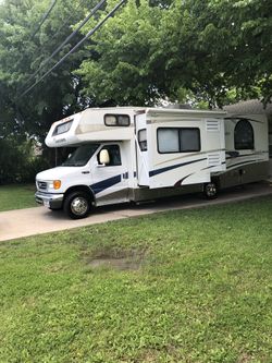2006 coachman class c 27 ft with slide out 15,000 original miles like ...