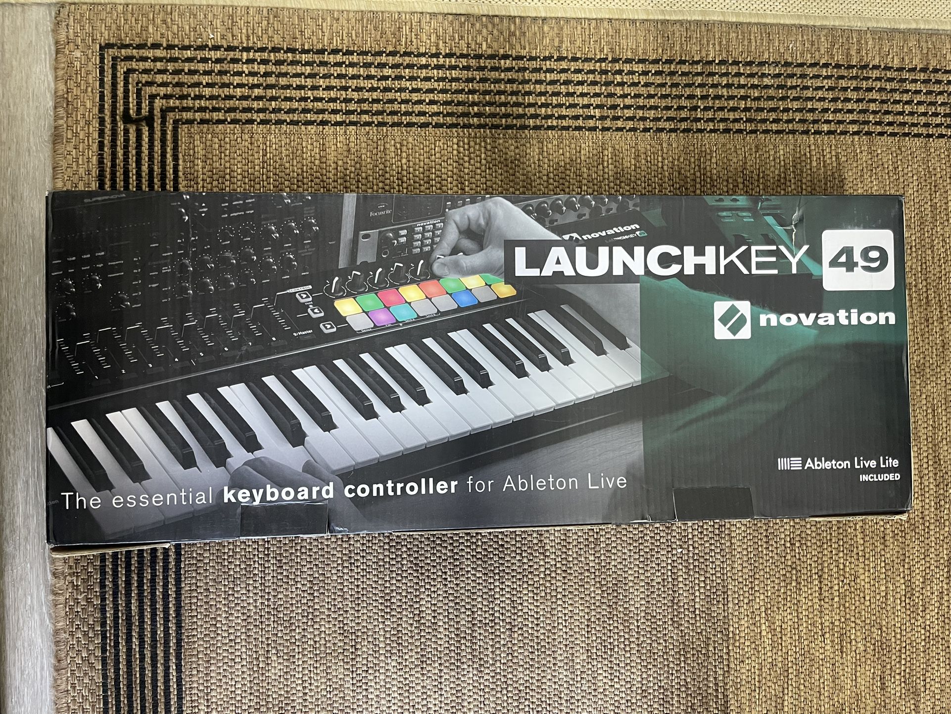 Novation Launchkey 49 MIDI controller for Sale in Long Beach, CA - OfferUp
