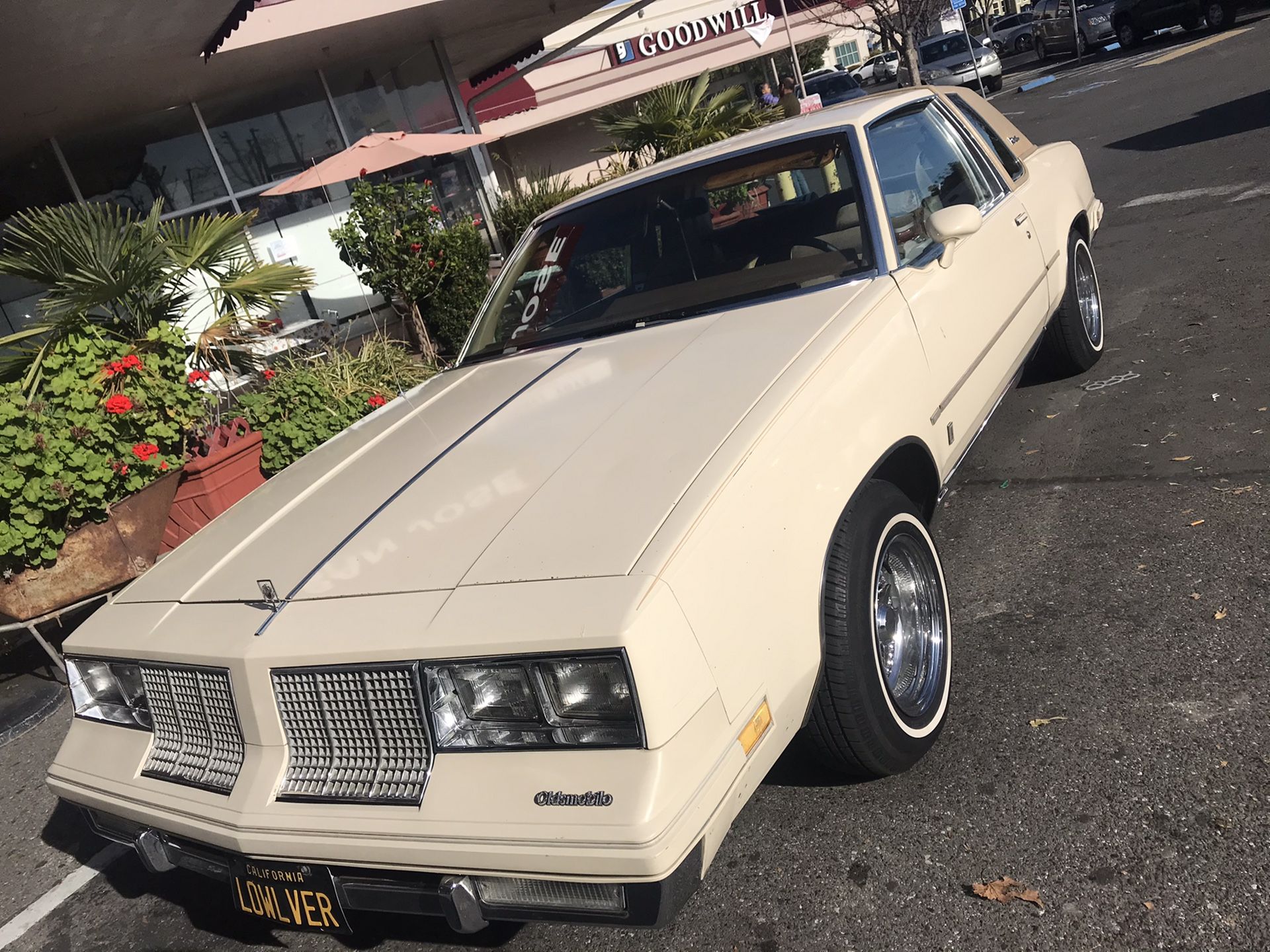 Cutlass Supreme Lowrider