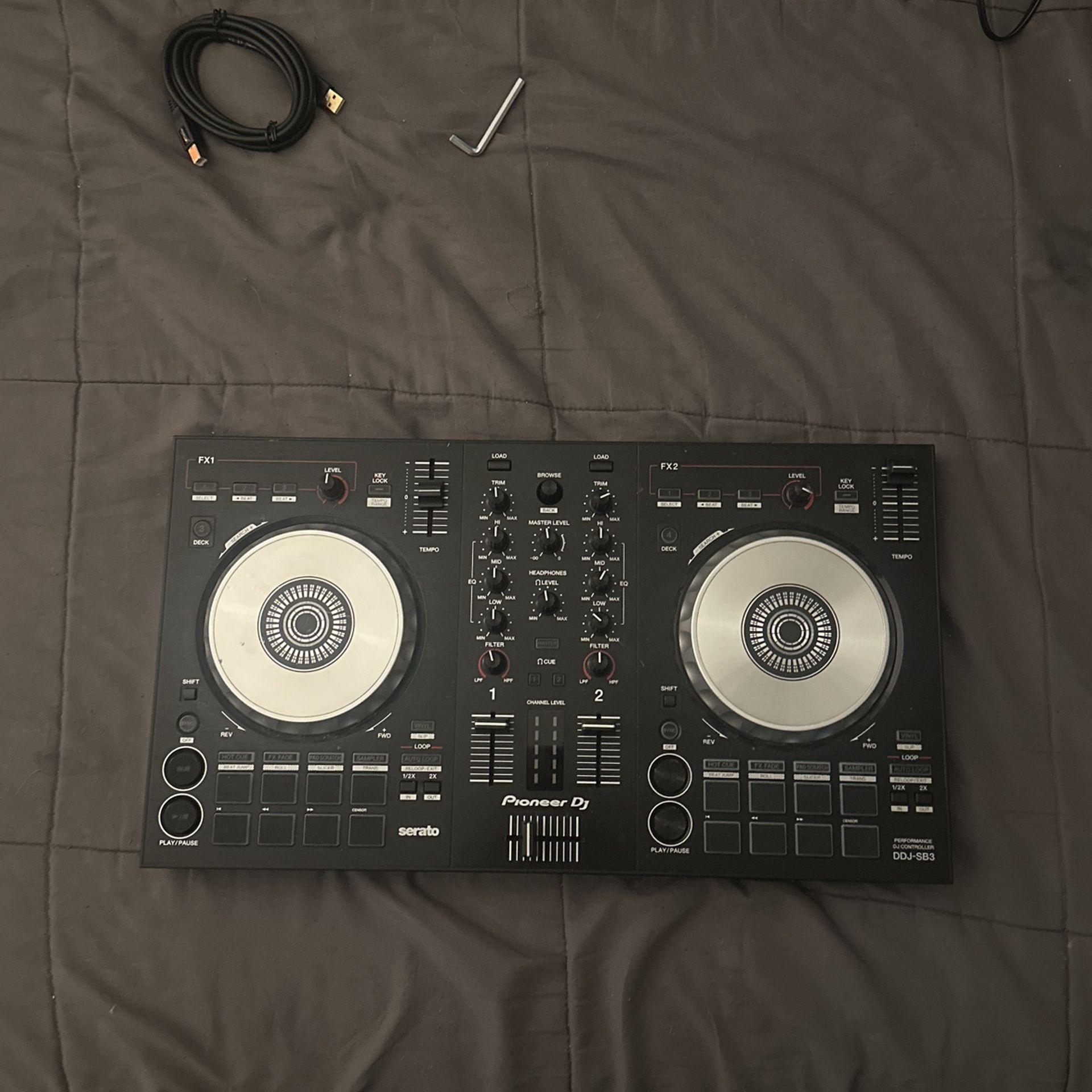 Pioneer DDJ-SB3 for Sale in Brooklyn, NY - OfferUp