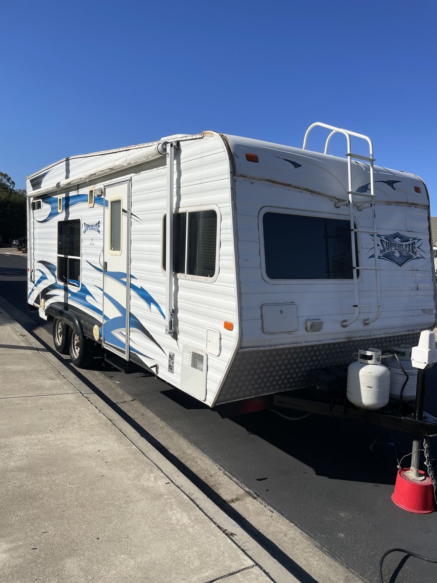 2007 Weekend Warrior 21’ Toyhauler Camping Trailer for Sale in Irvine ...