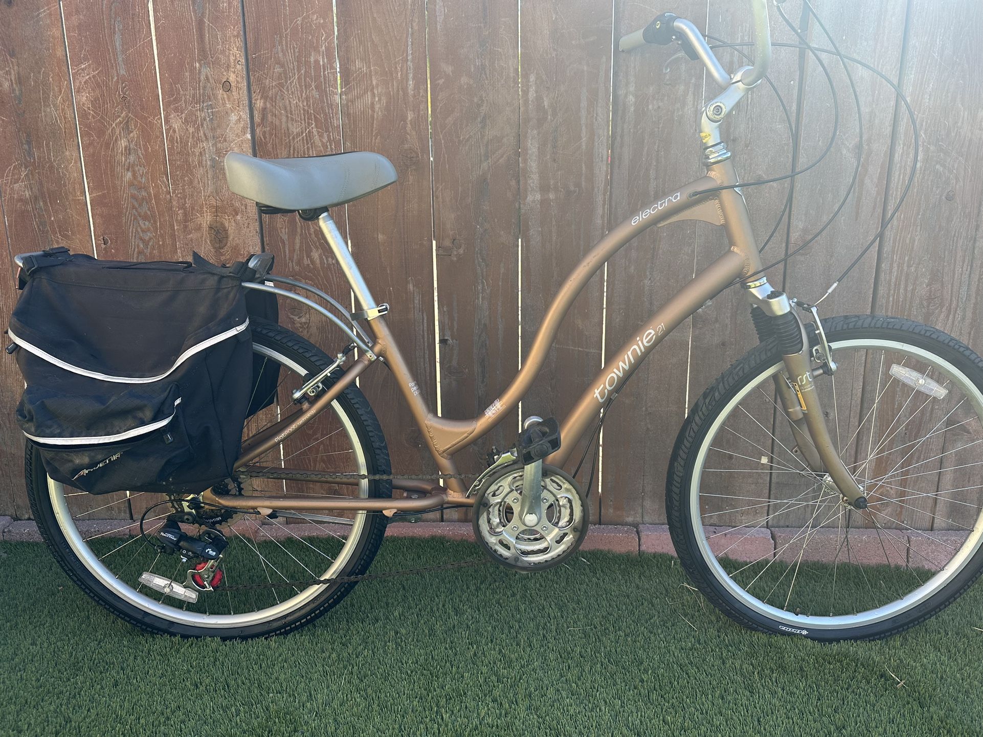 Electra Step Through Townie 21 Speed. Rides like a dream.. Gold/Bronze ...