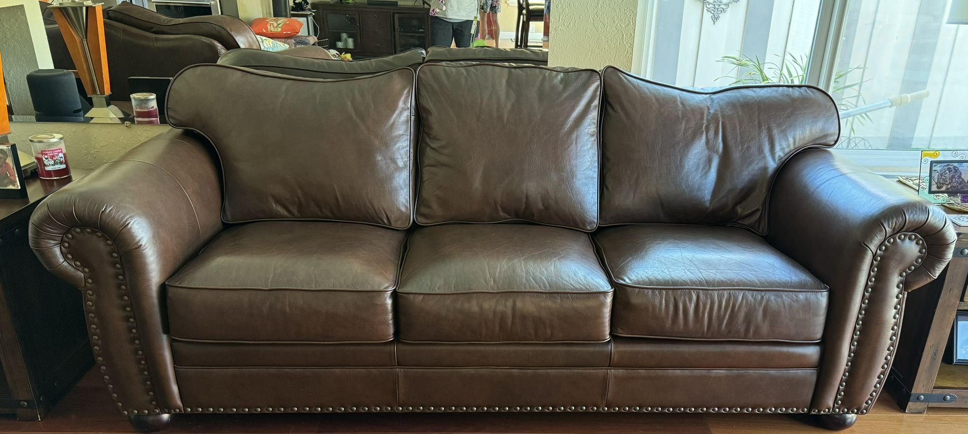 Arizona Leather Sofa Set for Sale in San Diego, CA - OfferUp