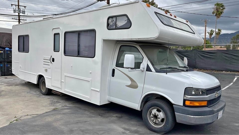 2004 Four Winds Majestic RV for Sale in Irwindale, CA - OfferUp