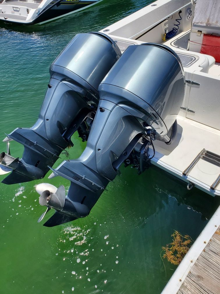Twin 2008 Yamaha 250 Four Stroke Outboards for Sale in Miami, FL - OfferUp