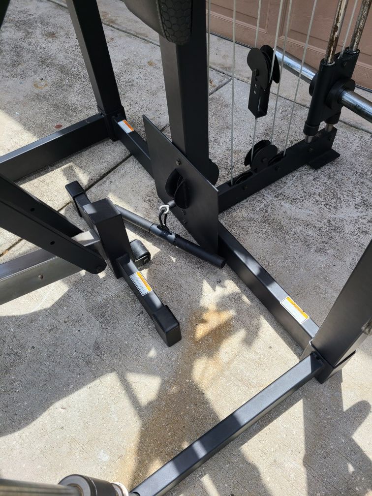 Golds Gym Pro Series Smith Machine for Sale in Wesley Chapel, FL - OfferUp