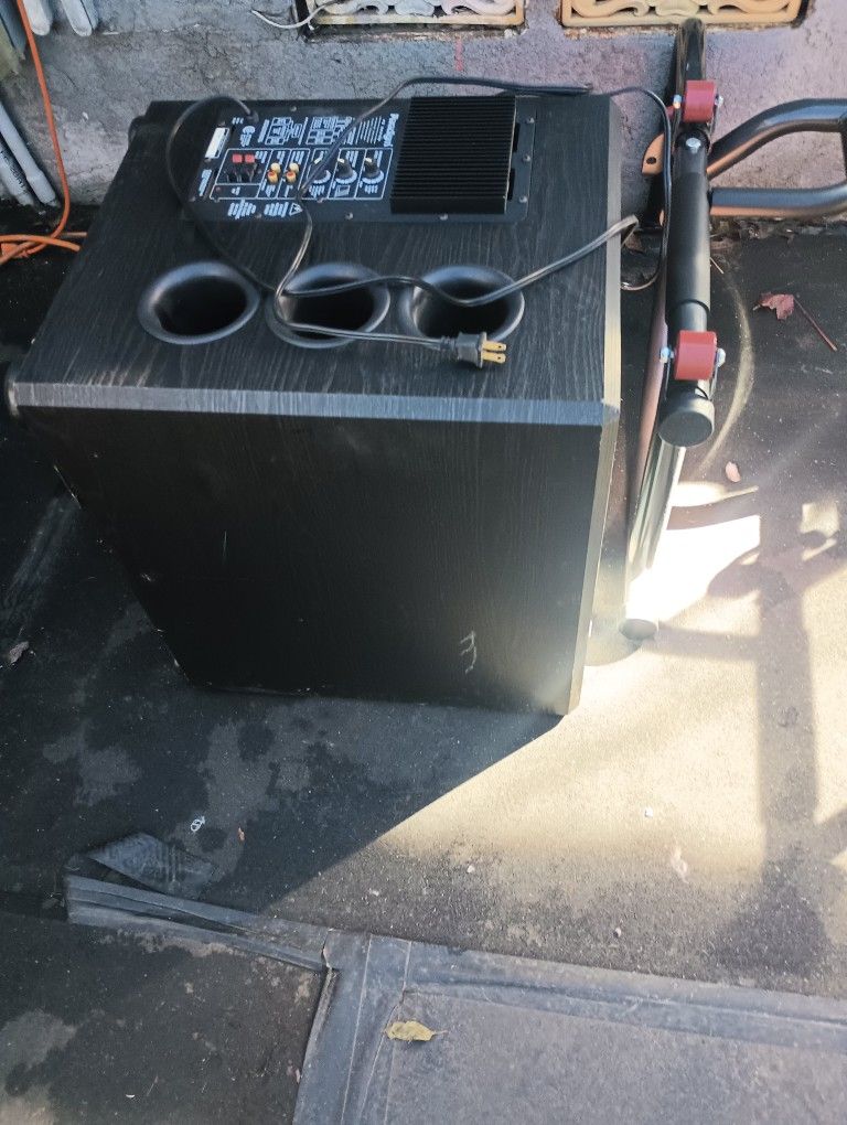 PARADIGM PS SERIES PS-1200 V.3 POWERED SUBWOOFER - for Sale in Gardena ...