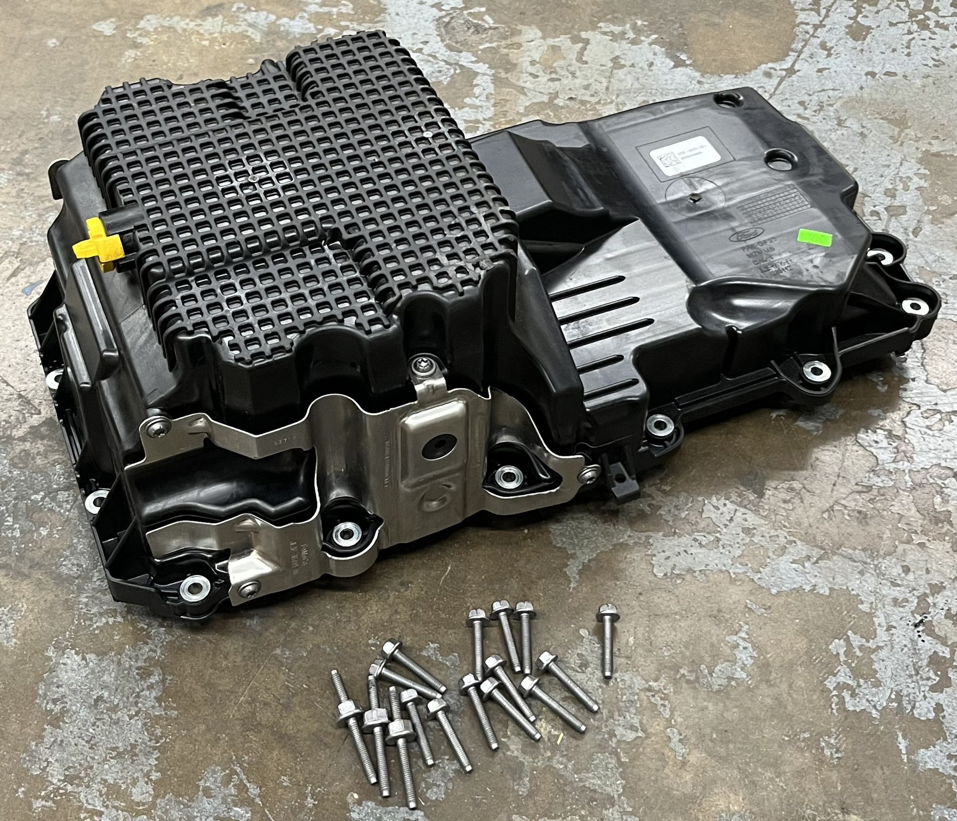 Genuine 2018-20 Ford Mustang 5.0 Coyote MK6 Engine Oil Pan JR3E-6675 ...