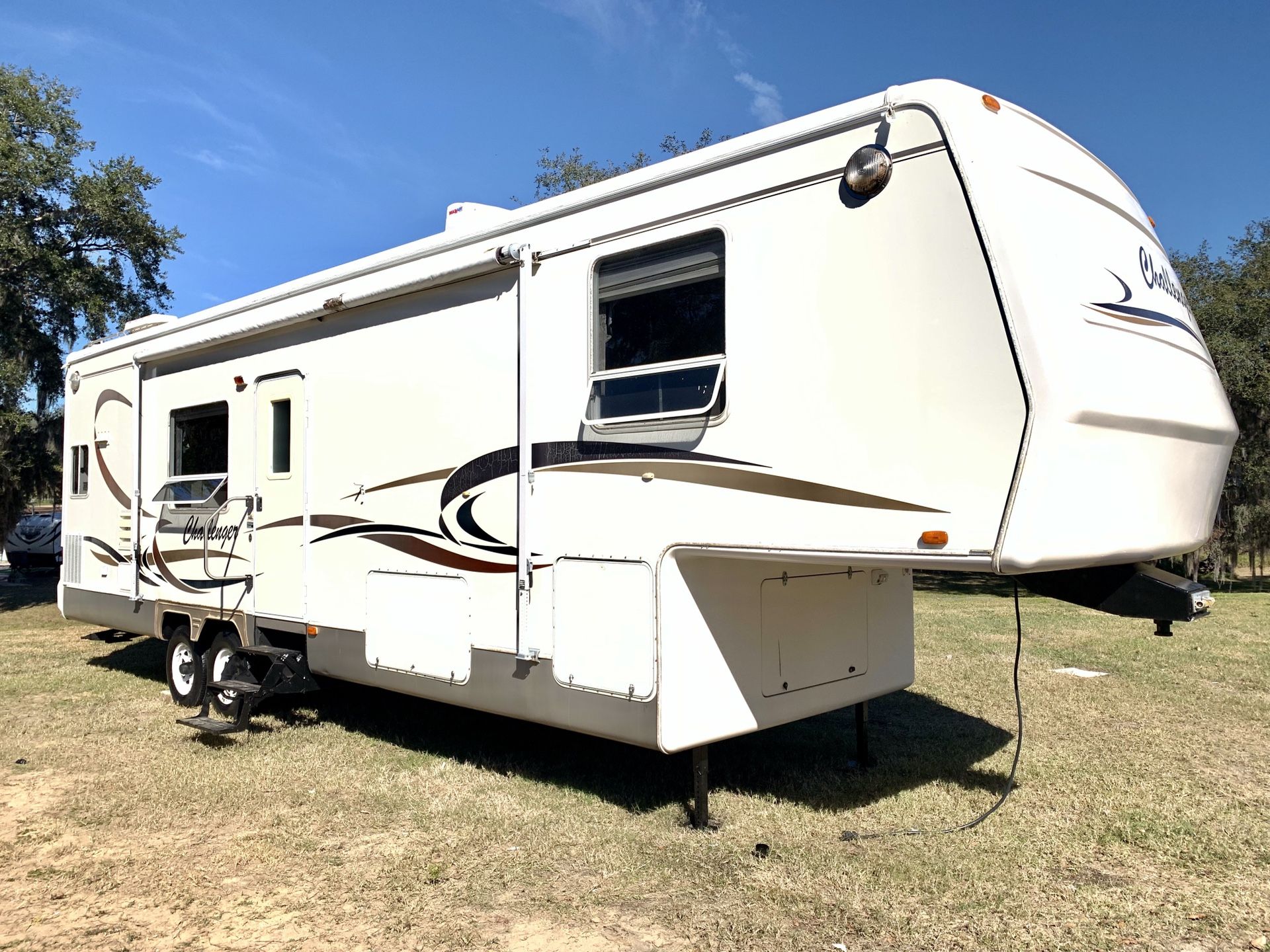 2000 Keystone challenger double slide fifth wheel 34ft for Sale in ...