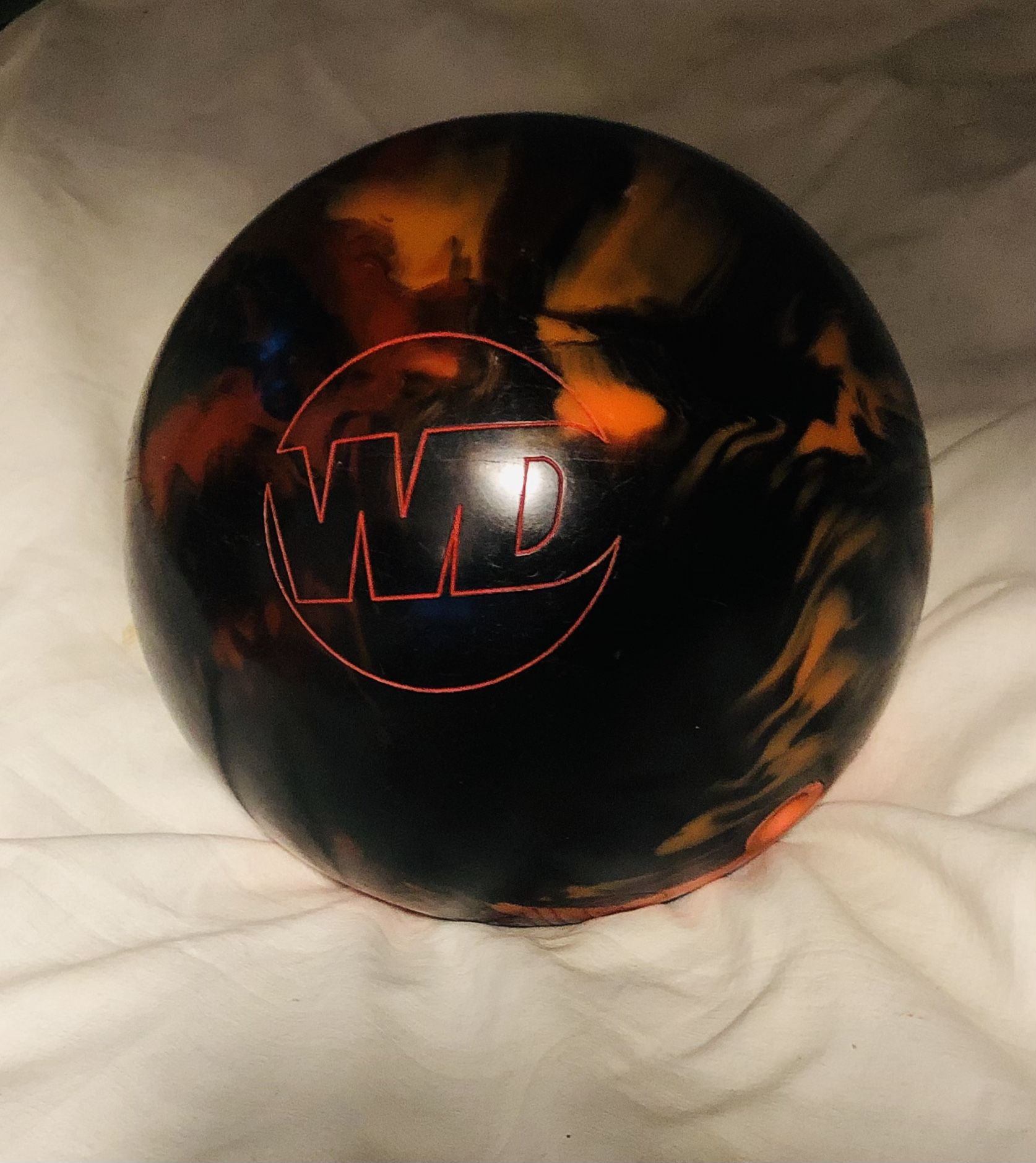 Columbia 300 WD Bowling Ball 12LBS for Sale in El Cajon, CA - OfferUp