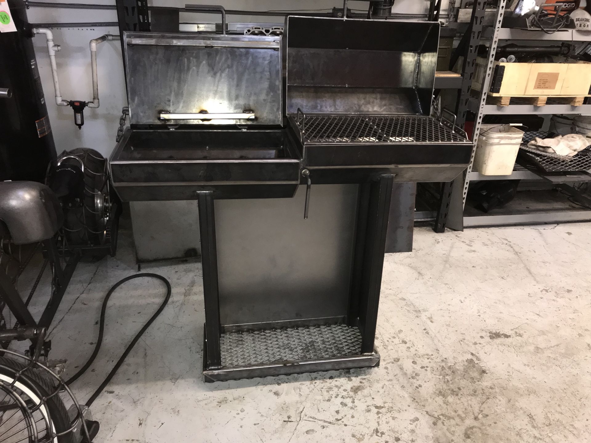 Custom bbq pit grill for Sale in Conroe, TX - OfferUp