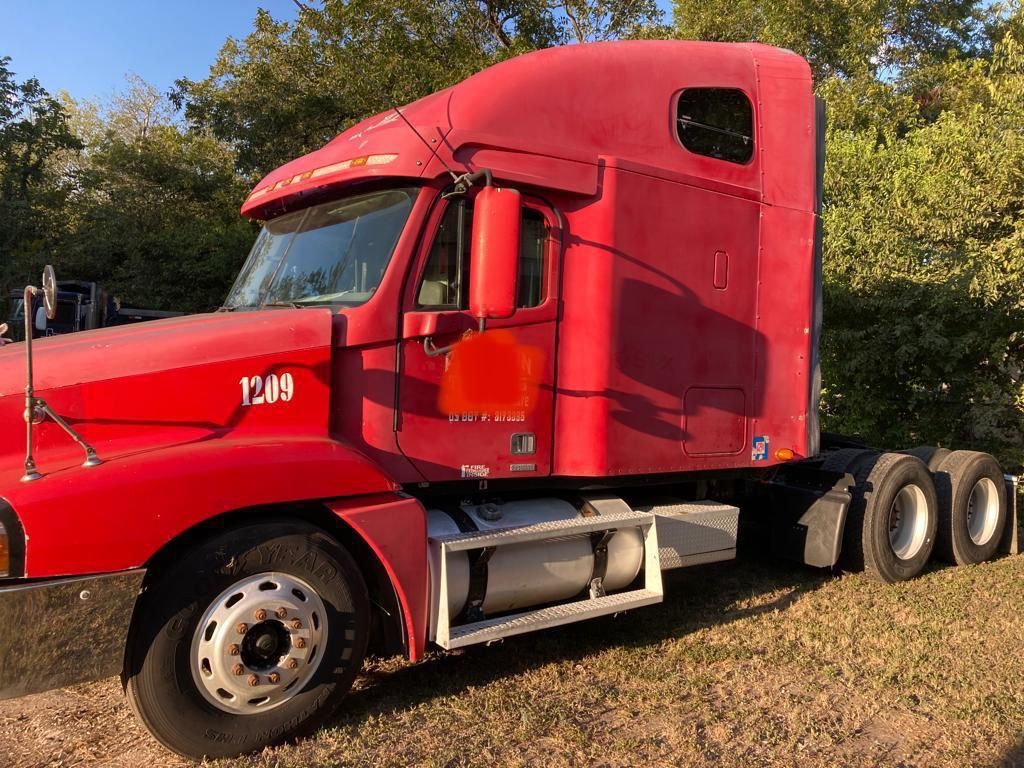 2002 Freightliner Century for Sale in Pflugerville, TX - OfferUp