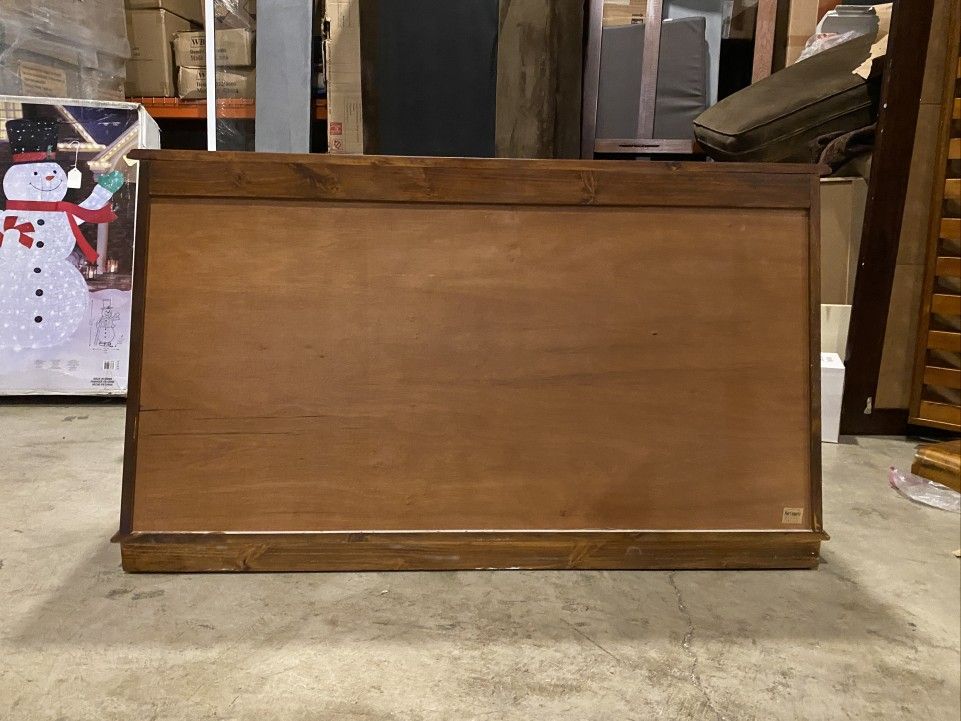 PIER 1 Pyramid Collection 6-Drawer Dresser for Sale in Auburn, WA - OfferUp