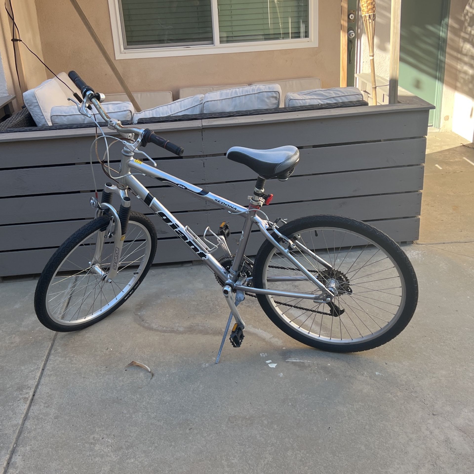 Sedona Giant DX ALUX 6061 Men’s Bike Medium for Sale in Encinitas, CA ...