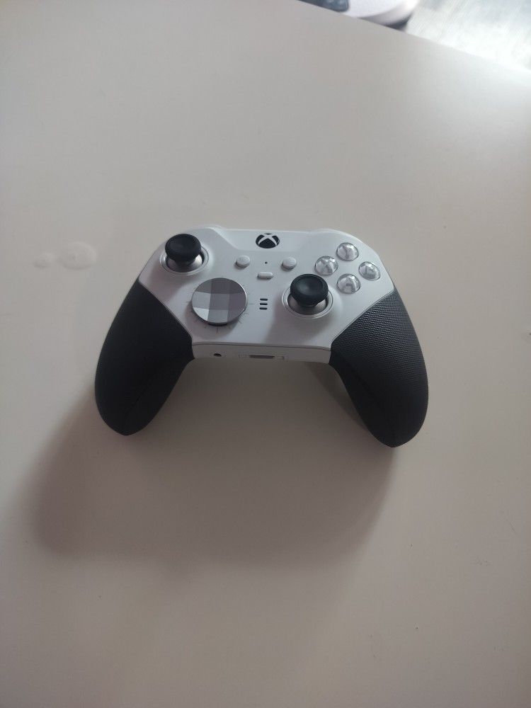 Xbox Elite/Pro Controller Like New for Sale in Riverside, CA - OfferUp