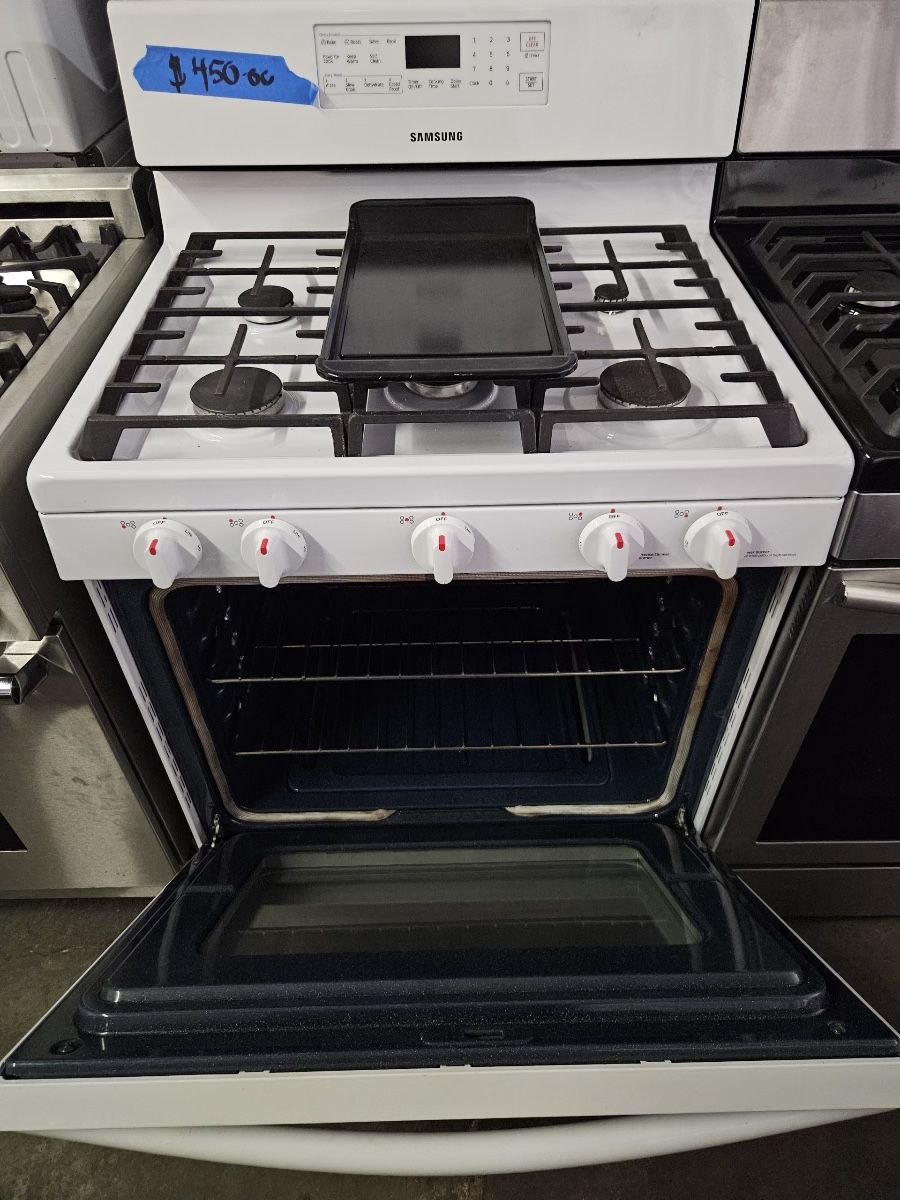 Samsung Gas Stove for Sale in Oakland, CA - OfferUp