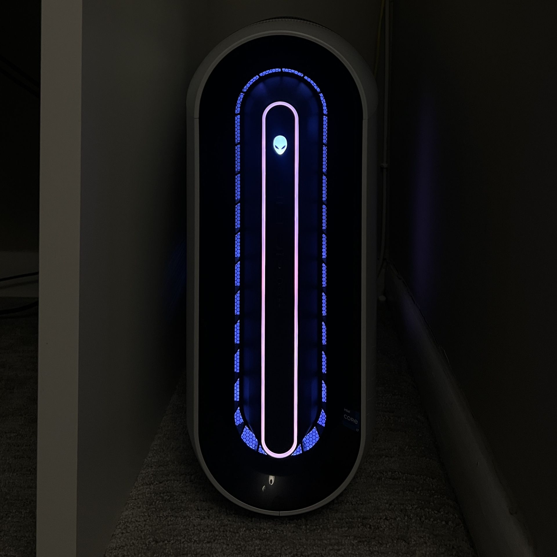 Alienware Aurora R12 Gaming PC Desktop (white) for Sale in Chicago, IL ...