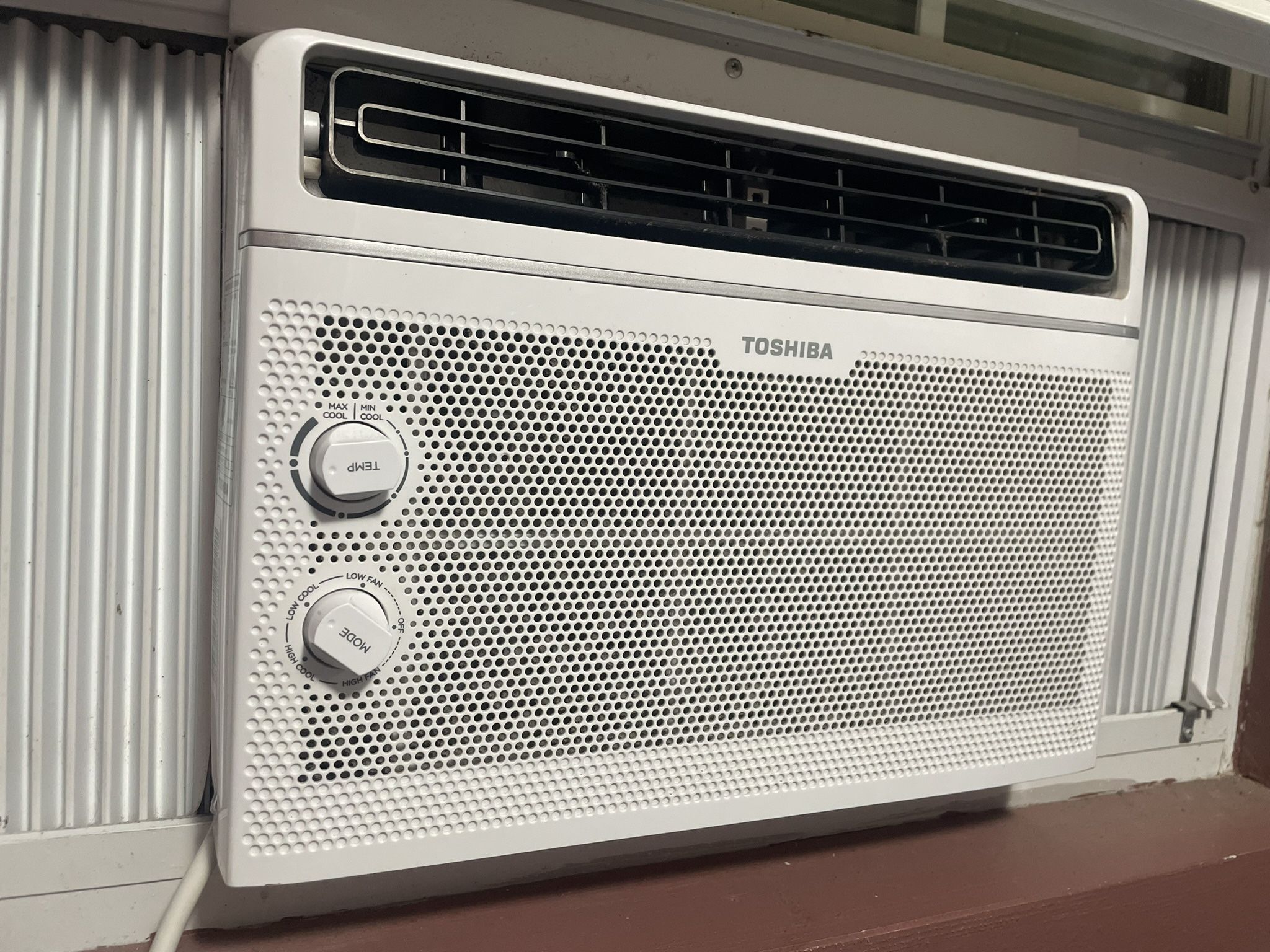 5,000btu A/c Window Unit for Sale in San Benito, TX - OfferUp