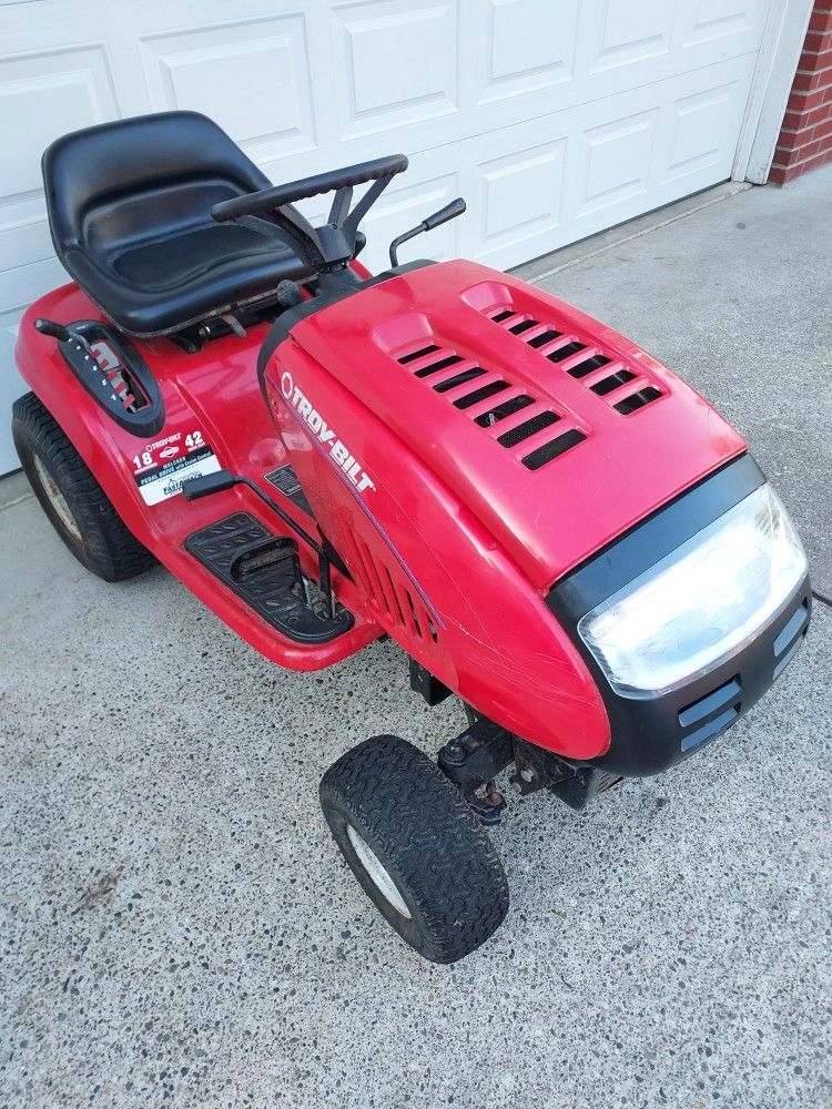 MTD Troy Bilt Riding Mower for Sale in Marysville, WA - OfferUp
