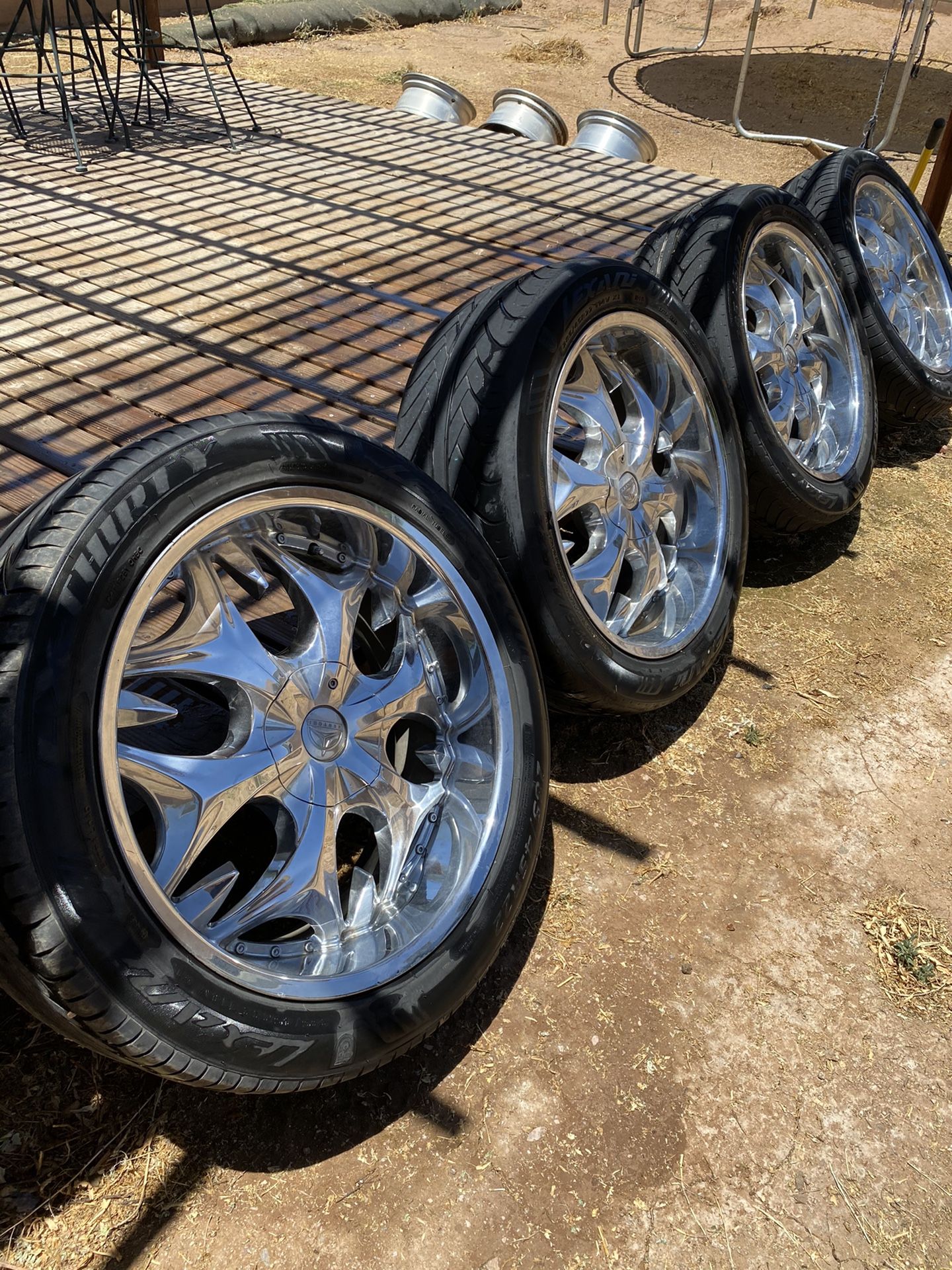 Wheels/chrome Rims 22” inch 6 lug, W/caps, Full set Brand Bentchi for ...
