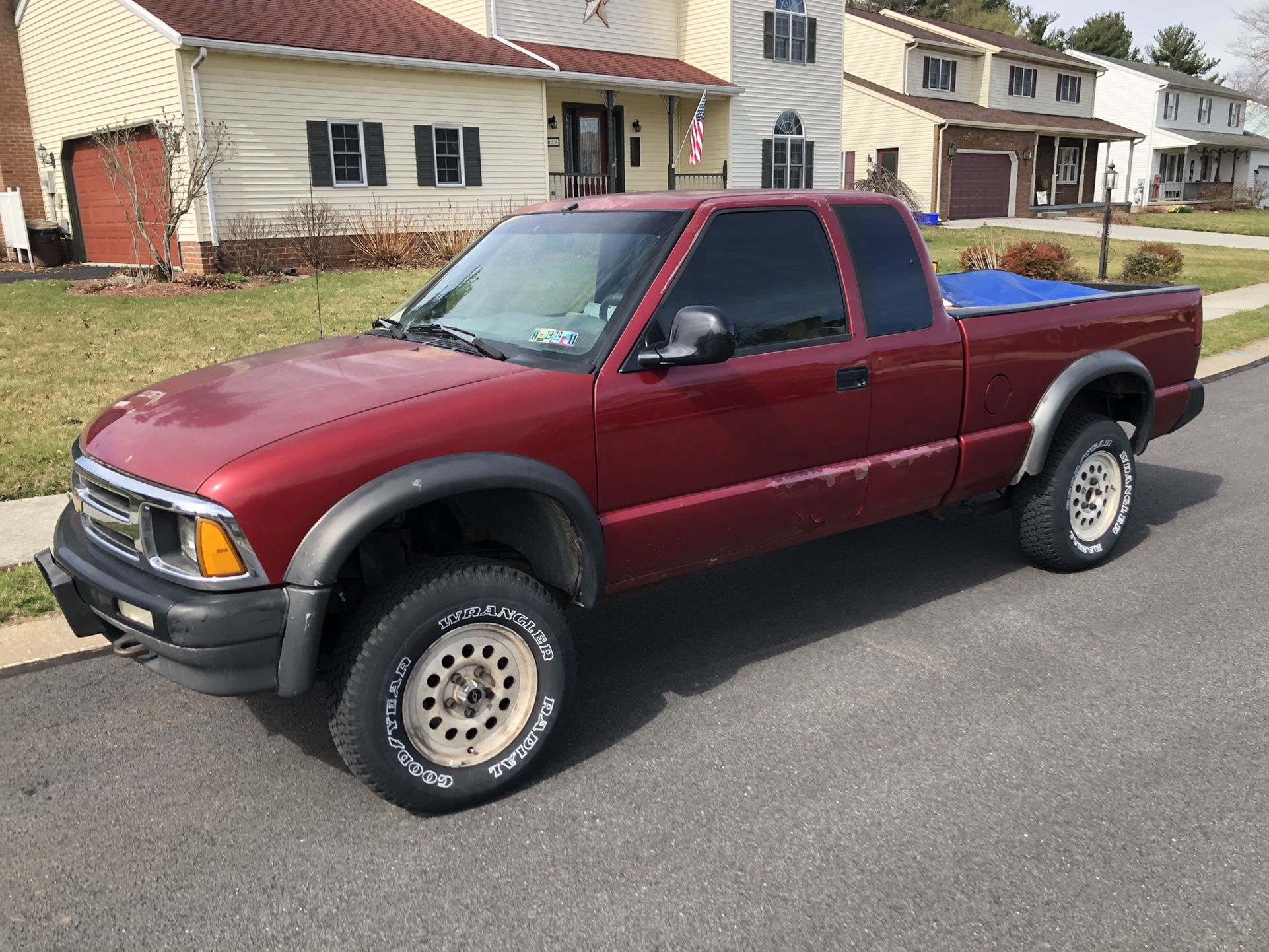 1997 Chevy S10 4x4 for Sale in Hanover, PA - OfferUp