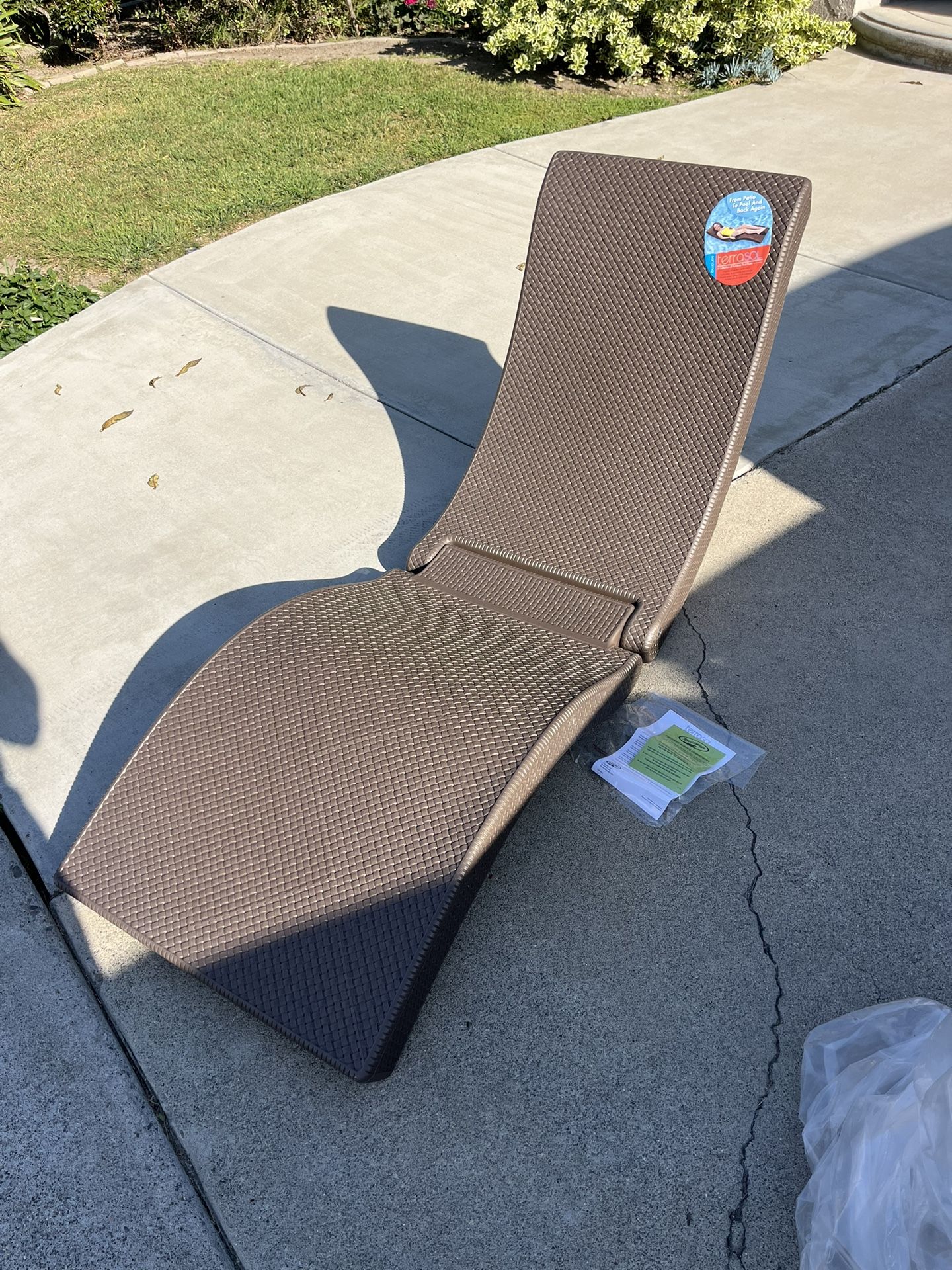 Terrasol Patio/Pool Lounger for Sale in Westminster, CA - OfferUp