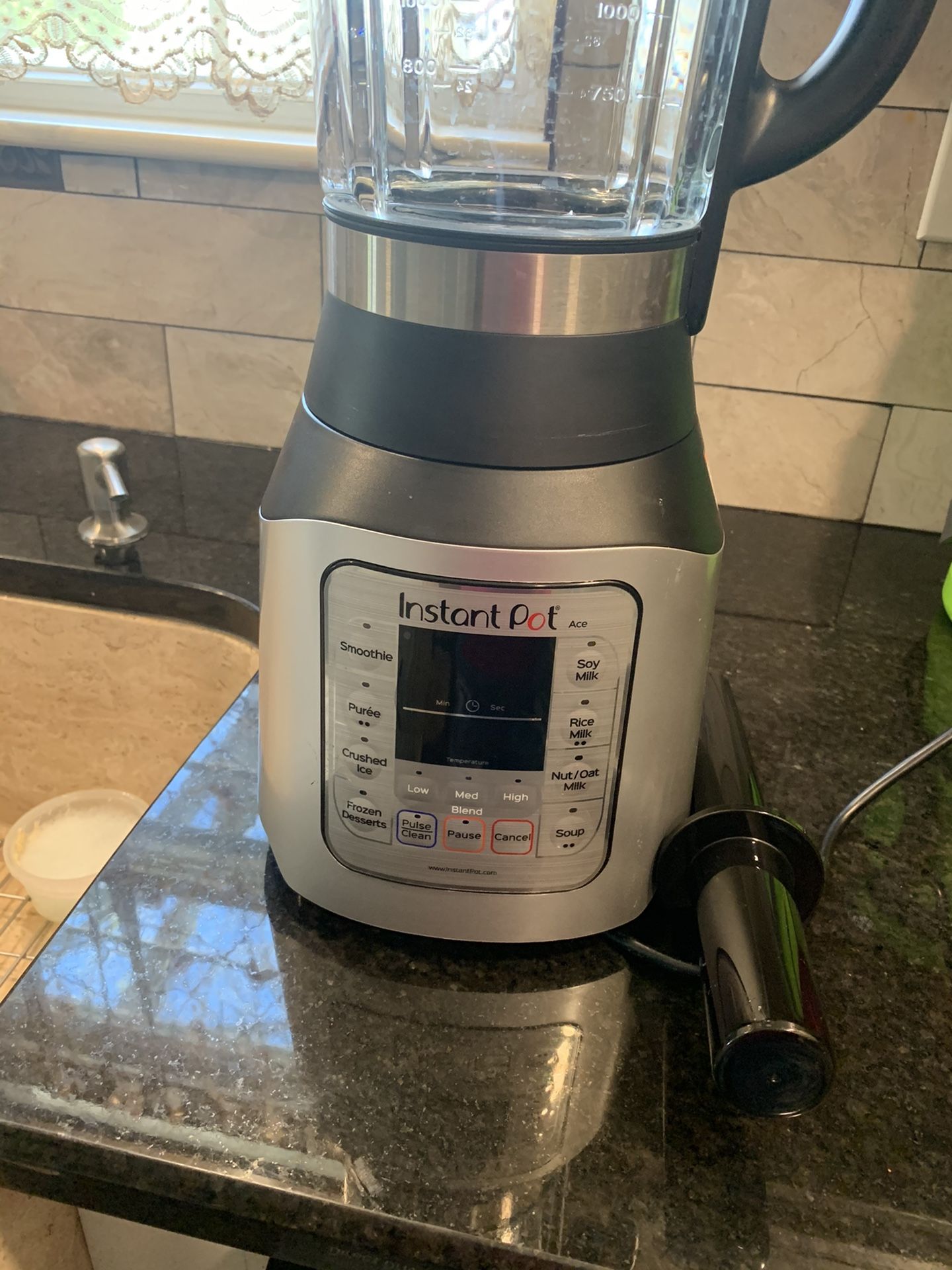 INSTA POT BLENDER for Sale in Fox Lake, IL - OfferUp