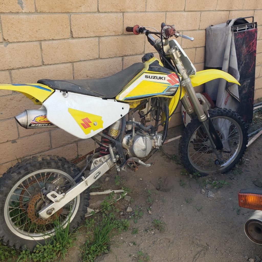 Suzuki 85 Rm Dirtbike for Sale in Fontana, CA - OfferUp