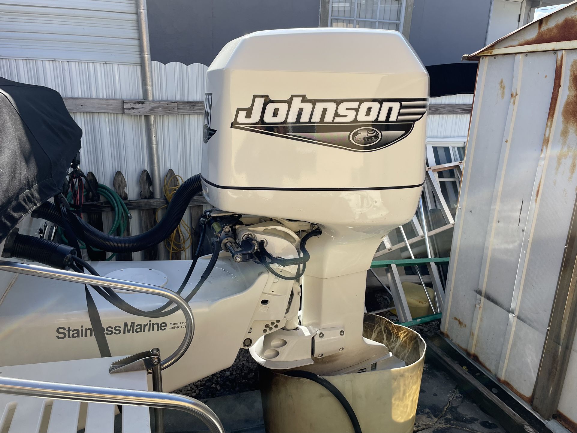 2000 Johnson 225 for Sale in Hialeah Gardens, FL - OfferUp