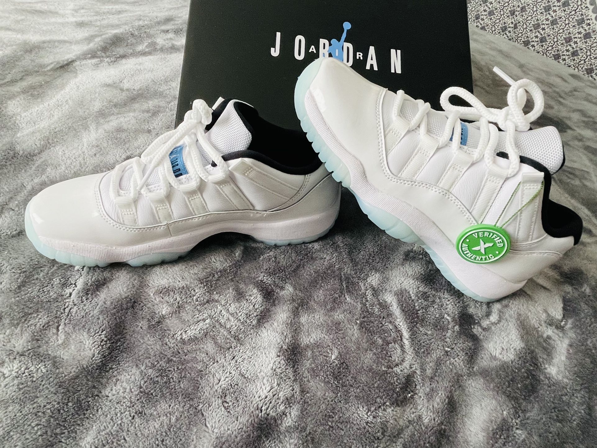 Jordan 11 Legend Blue Low