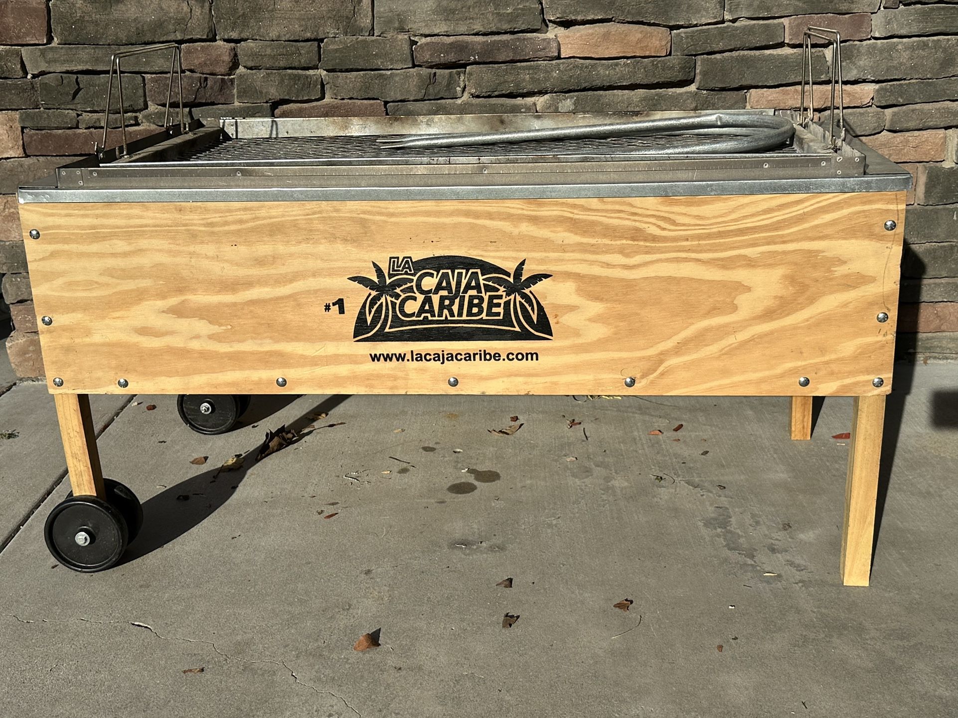 La Caja Caribe/China Roasting Box (70 Lbs) for Sale in Corona, CA - OfferUp