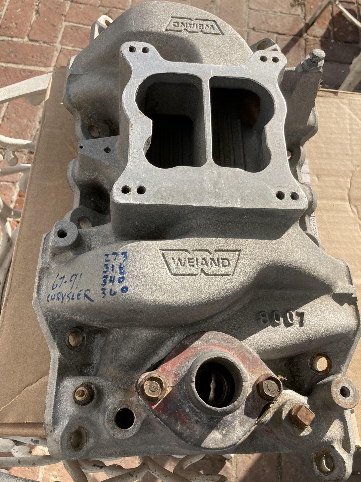 Weiand Small Block Mopar Intake for Sale in Lakewood, CA - OfferUp