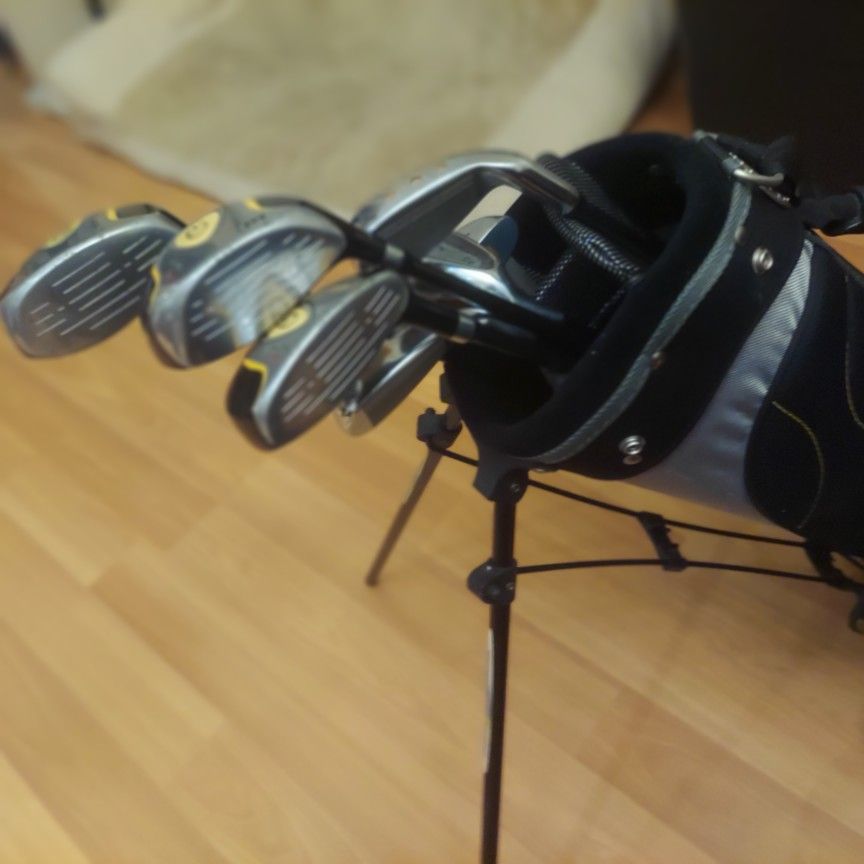 Acuity Junior Golf Clubs for Sale in South Setauket, NY - OfferUp