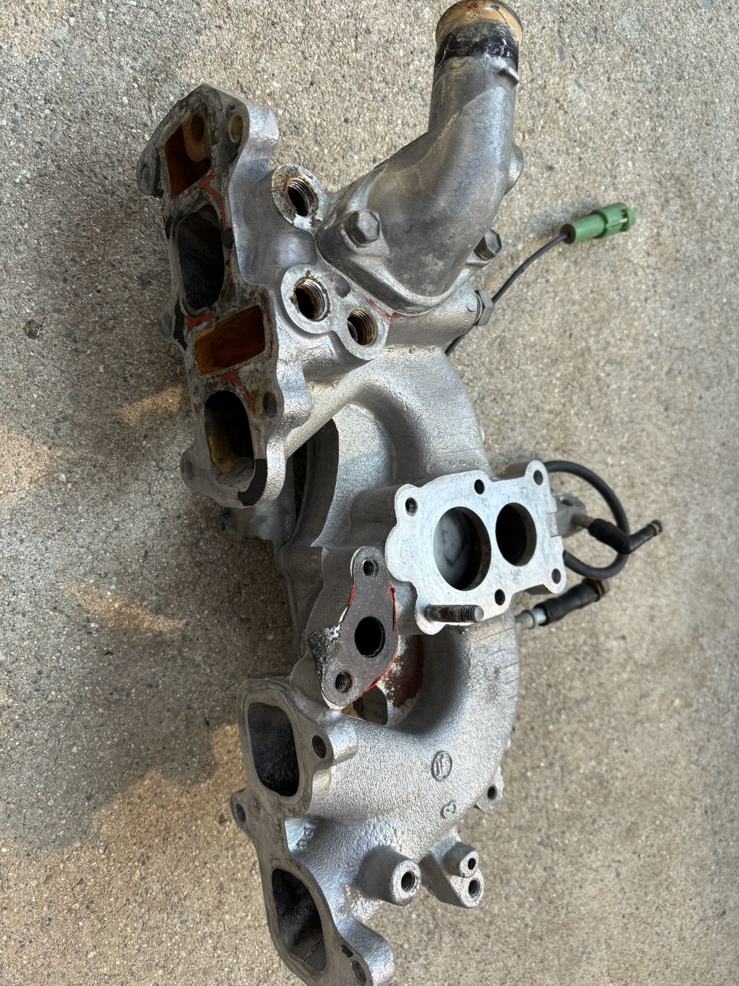 Toyota Pickup 22r Carburetor Intake for Sale in Moreno Valley, CA - OfferUp
