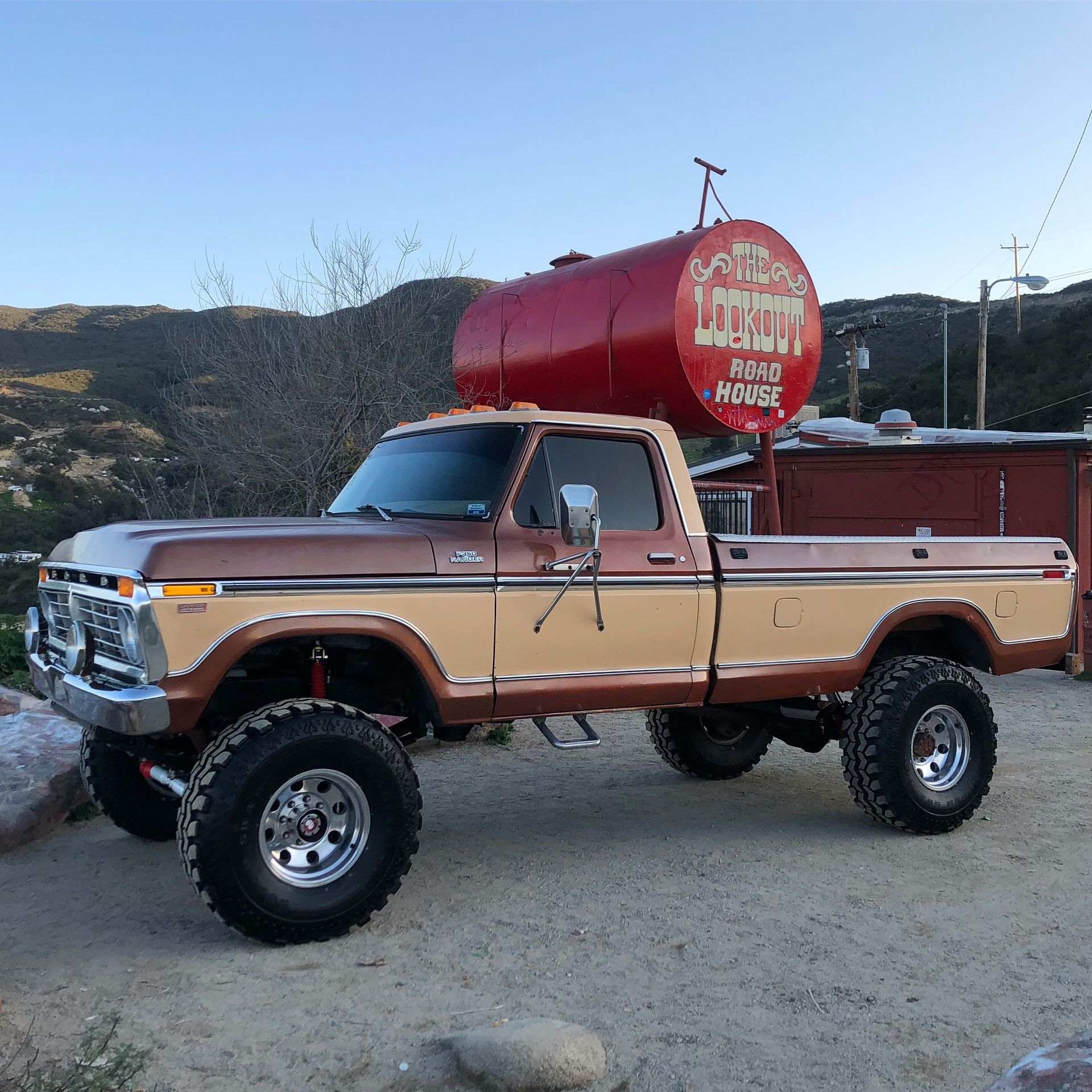 1977 F350 4x4 for Sale in Huntington Beach, CA - OfferUp