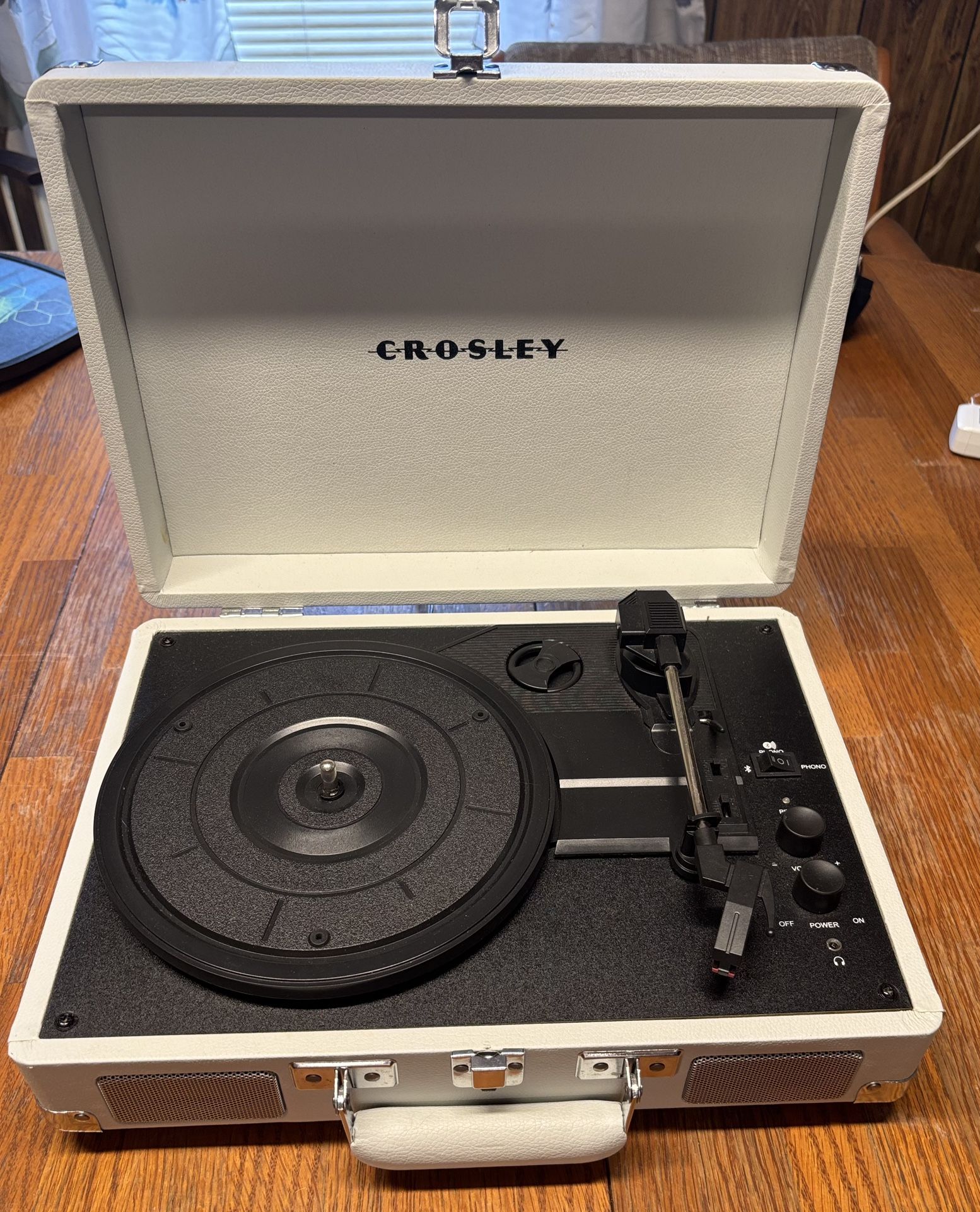 Crosley portable turntable for Sale in San Antonio, TX - OfferUp