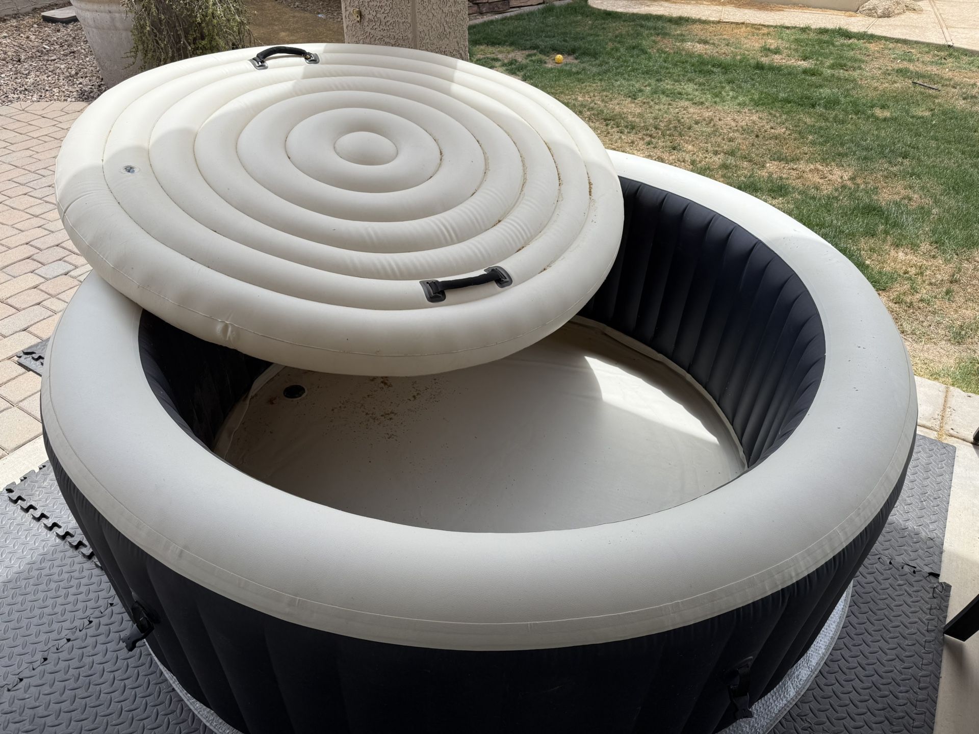 Intex Inflatable Outdoor Hot Tub Spa - PureSpa Plus 6 Person Inflatable ...