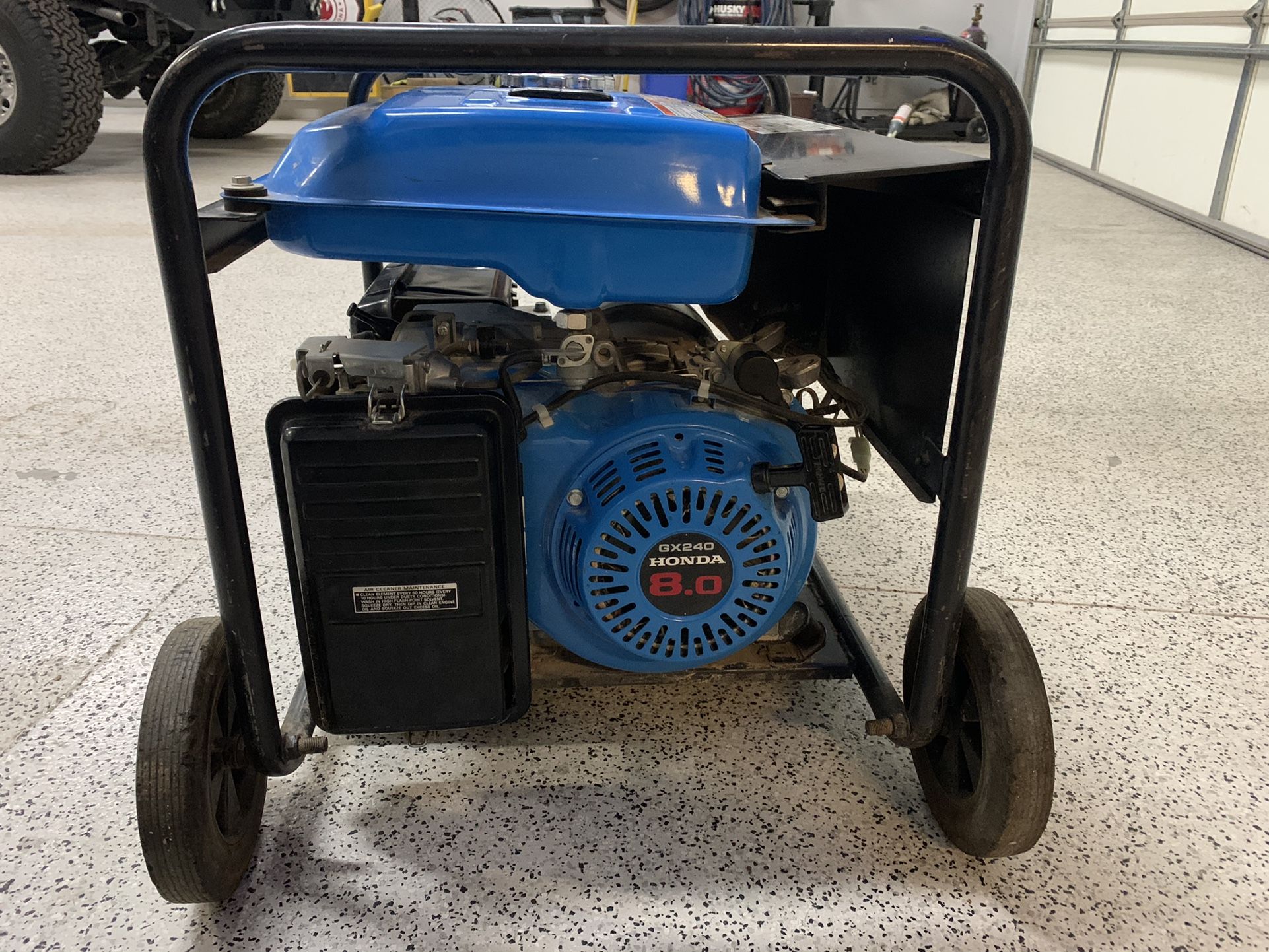 Honda Powered 6000 Generator for Sale in Carefree, AZ - OfferUp