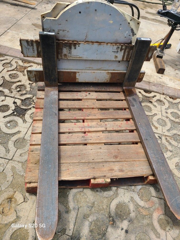 ** CASCADE FORKLIFT ROTATOR CLASS 3** for Sale in Imperial Beach, CA ...